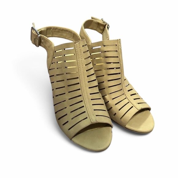 y not? | Shoes | Tan Opentoe Block Heel Sandals 75 Tan Blockheel | Poshmark